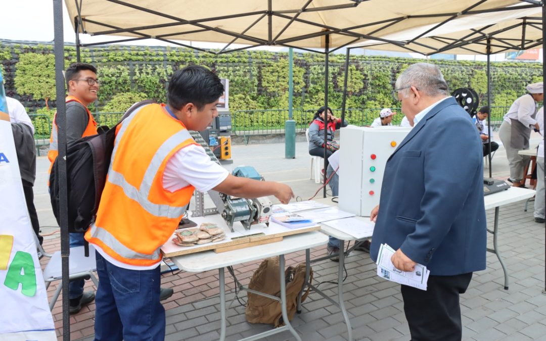 CETPRO E INSTITUTO DE UGEL 04 PARTICIPAN CON ÉXITO EN FERIA DE ...